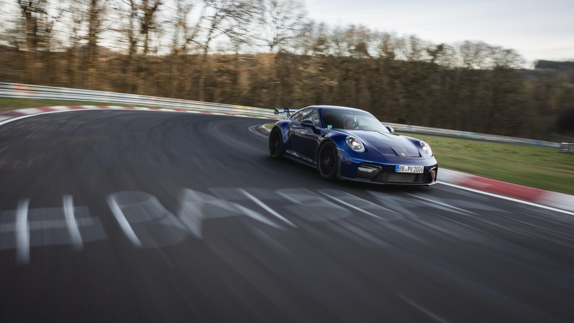 Porsche Achieves Manual Transmission Lap Record At Nürburgring - Traction