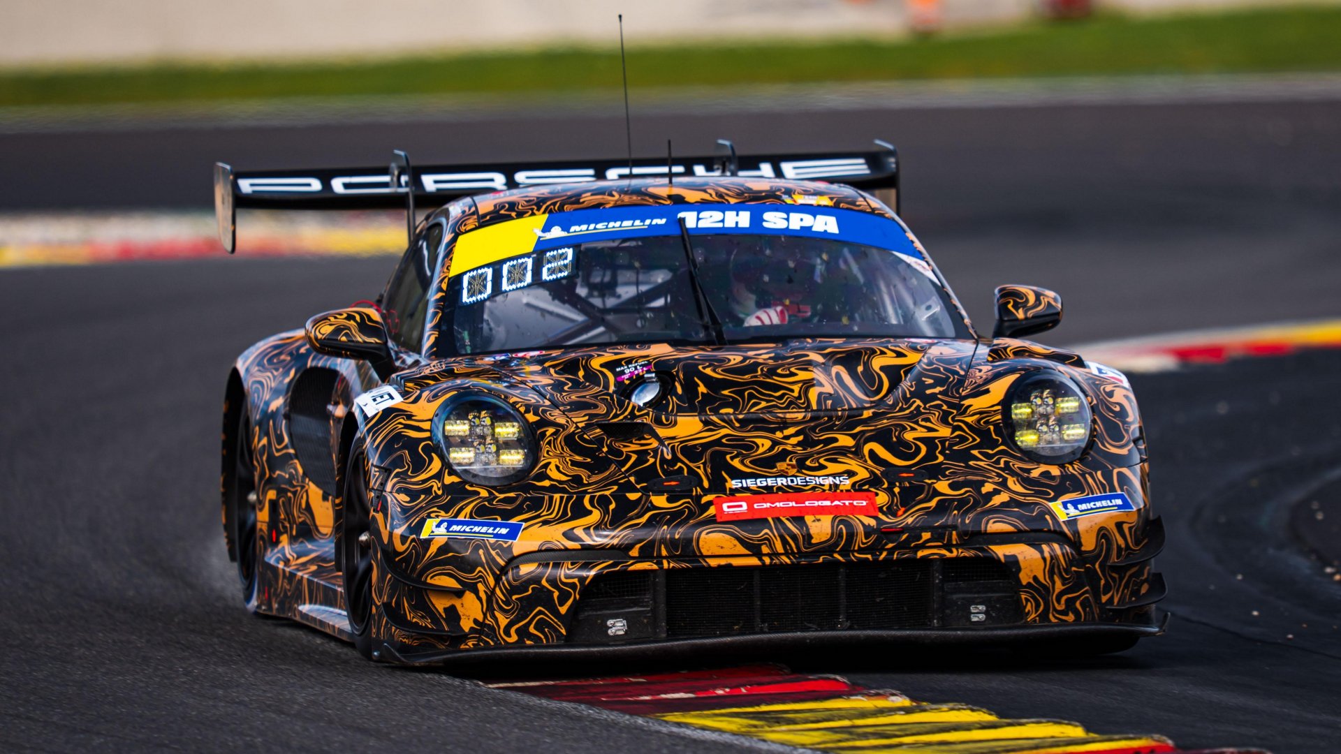 Porsche Releases Latest Factory 911 Race Car - Traction